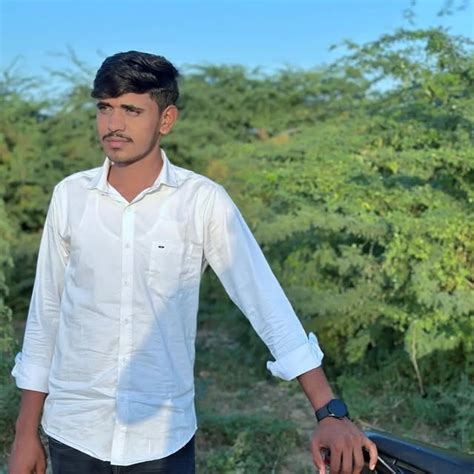 Manoj Desai Manoj Desai • Threads Say More