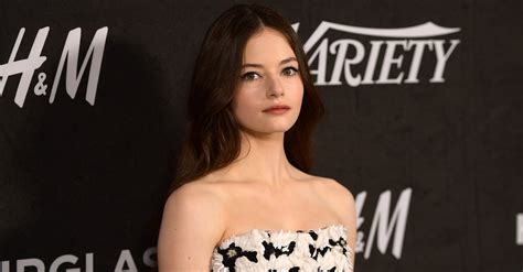 How Old Is Mackenzie Foy Ps Celebrity