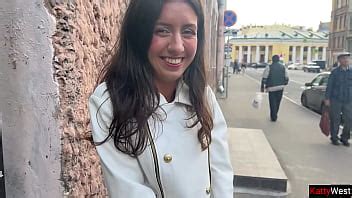 She Couldn T Wait Any Longer And Had Sex With The Guy Right On The First Date XVIDEOS COM