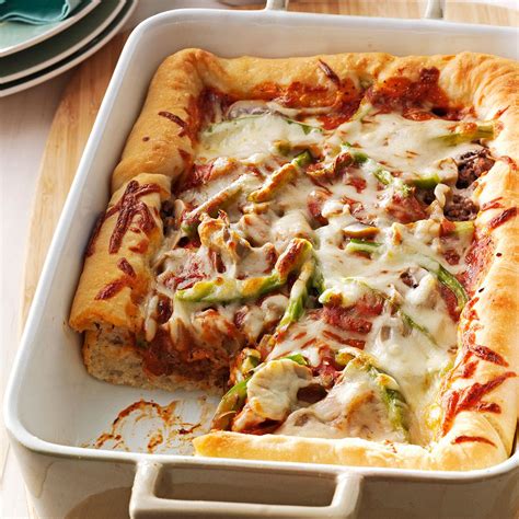 Deep Dish Pizza In Frying Pan At Suzanne Prince Blog