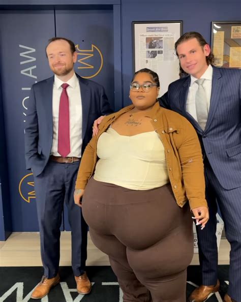 Obese Rapper Sues Lyft After Driver Denied Service Blacgoss
