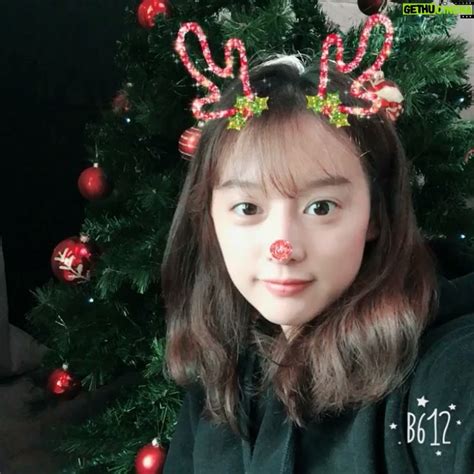 Kim Ji Won Instagram 💕🎄💕 Gethu Cinema