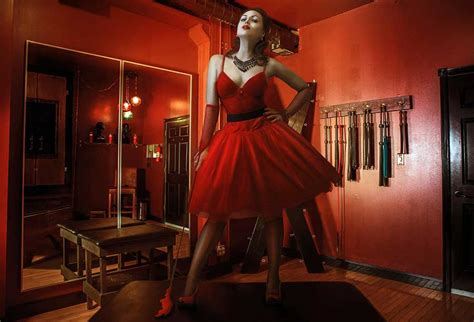 How Women Control Men The Secret Psychology Of Relationship Power Tpm
