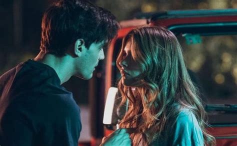 Culpa Mía Δυο ετεροθαλή αδέρφια ζουν έναν απαγορευμένο έρωτα