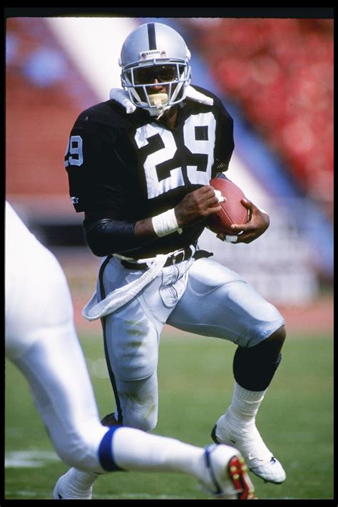 Top 25 Hall Of Famers Who Never Played In A Super Bowl