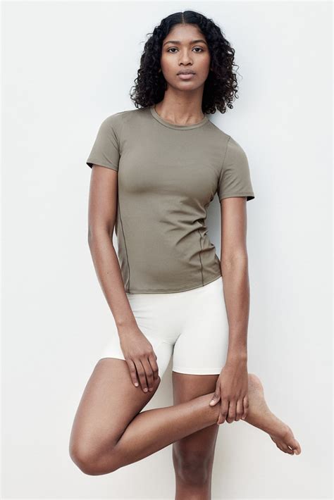 여성 티셔츠 최신 베이직 티셔츠 프린트 티셔츠 쇼핑몰 Handm Kr