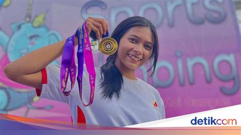 Kisah Ragil Mahasiswa Atlet Nasional Yang Bantu Ibu Dagang Jagung