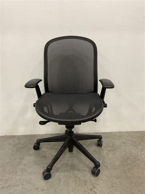 #343 Knoll Task Chair - Office Interiors