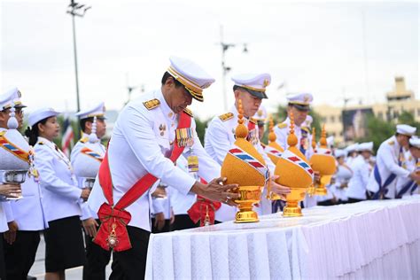 ผู้ว่าราชการกรุงเทพมหานคร ร่วมขบวนอิสริยยศเชิญน้ำพระพุทธมนต์ศักดิ์สิทธิ์ เนื่องในโอกาสพระราชพิธี