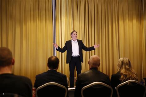 Boris Thomas Gastredner Krisenbewältigung ★ 5 Sterne Redner