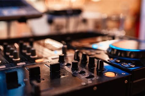 Premium Photo Dj Mixing Outdoor At Beach Party Festival With Crowd Of