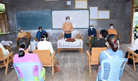 ကချင်ပြည်နယ်ဝန်ကြီးချုပ် ဒေါက်တာခက်အောင် မြစ်ကြီးနားမြို့နယ်၊ အာလမ်က