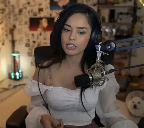 Pin By Maria On Valkyrae Celebrities Female Hot Body Women Face Claims