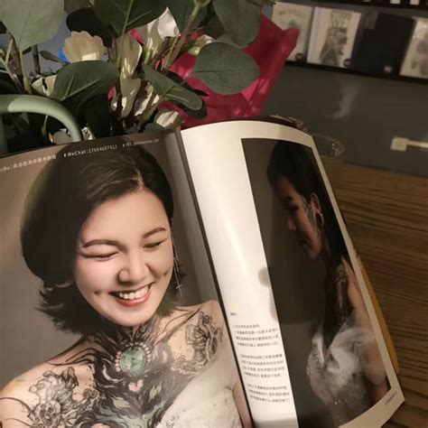 花胸 这是位美女同行，由她非常 纹身吧社区 纹身大咖