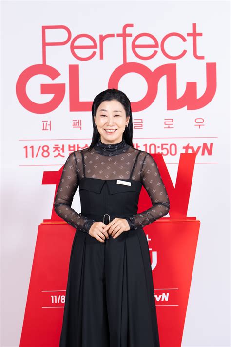 라미란x박민영 뷰티숍 대표 됐다…뷰티 어벤져스와 美 뉴욕 정복할까 퍼펙트 글로우 [종합]