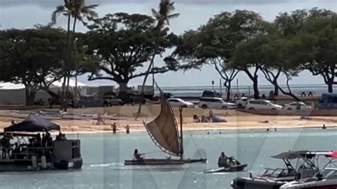 Disney S Live Action Moana Shooting Off Coast Of Oahu