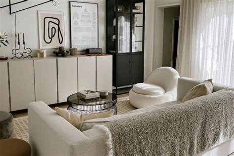 Beth Gillette Editor The Everygirl