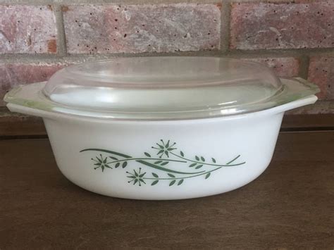 Pyrex Honeysuckle 1 12 Quart Casserole By Atticliberations On Etsy