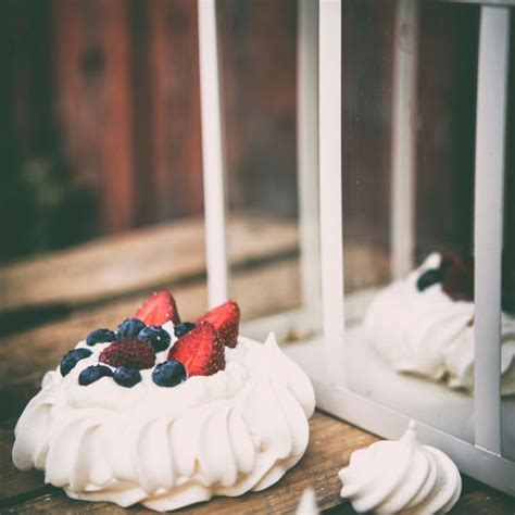 Beza Mini Pavlova
