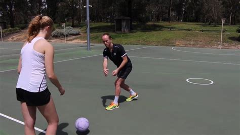 How To Throw A Bounce Pass