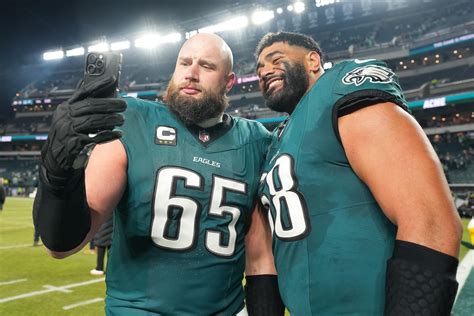 Lane Johnson Says Eagles Critics Hate Us Cause They Aint Us Amid