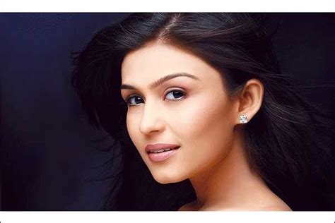 Simran Kaur Visits A Temple To Cast Off The Evil Eye On Her