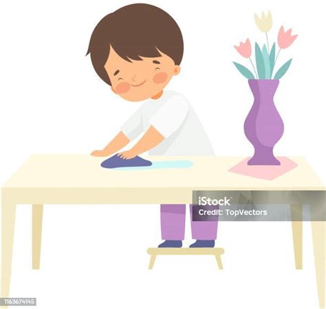 소년 닦아 테이블 헝겊 아이 도움 와 홈 정리 벡터 일러스트 탁자에 대한 스톡 벡터 아트 및 기타 이미지 탁자 청소하기 아이 Istock