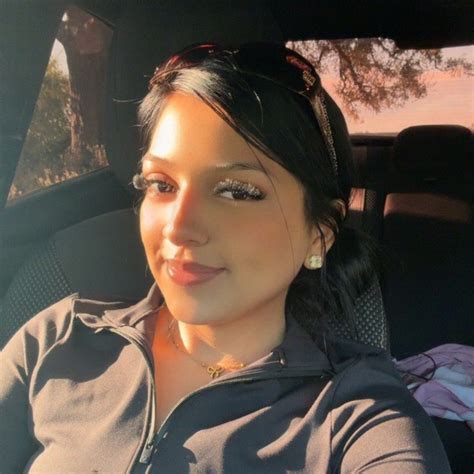 Aniyah Aniyahemily Snapchat Stories Spotlight And Lenses