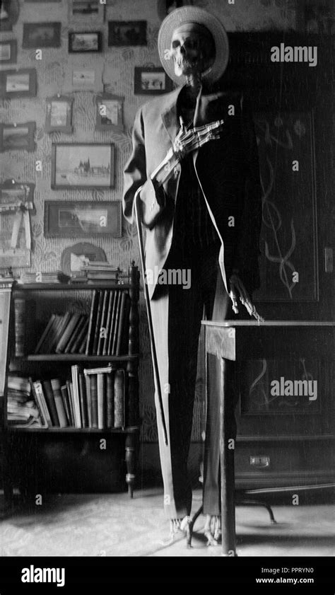 Body Skeleton Hi Res Stock Photography And Images Alamy