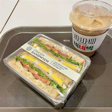 파바파리바게트 통밀 햄에그 샌드위치and바닐라라떼ft칼로리and다이어트 식단 추천 네이버 블로그