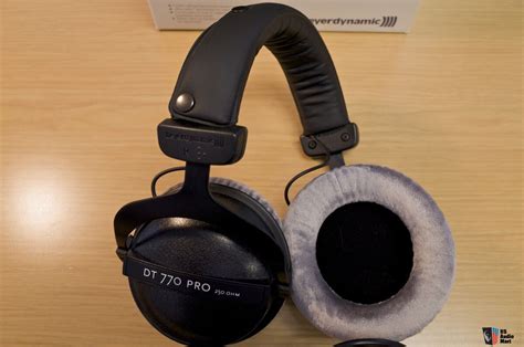 Beyerdynamic DT 770 Pro 250 Ohm Photo #1074862 - Canuck Audio Mart
