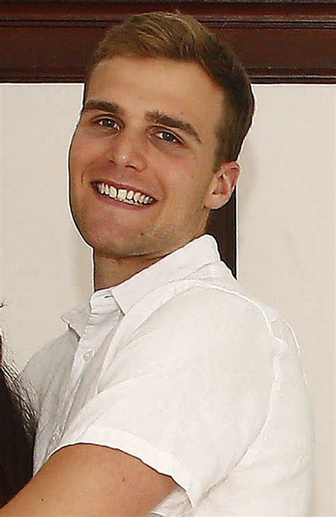 Pineapple Funding Ceo Andrew Spira Charged With Making A Fake Foreign