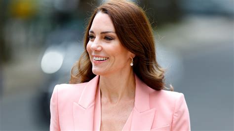 Kate Middleton S Wedding Guest Dress Is Her Most Whimsical Pink Look Yet