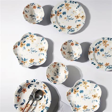 Floral Ceramic Dinnerware Sets At Caitlyn Buvelot Blog