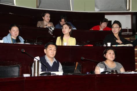 Доктор С Должин “Залуу эрдэмтдийн индэр хөтөлбөрт” урилгаар лекц уншлаа МУИС Ахисан түвшний