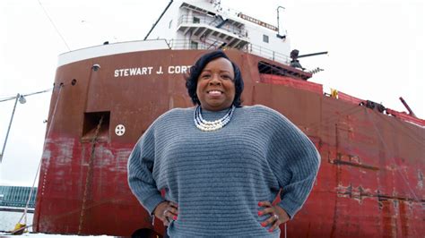 Minutes With Jackie Q Carter