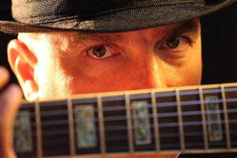 Alex Dobrin Vérifiez La Disponibilité Et Les Prix