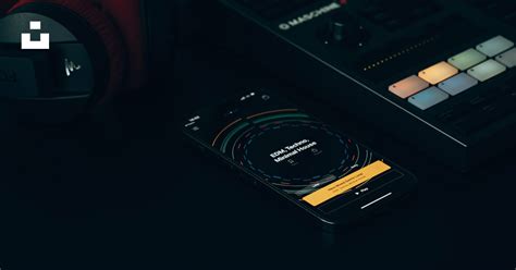 자동차 대시보드 클로즈업 사진 Unsplash의 무료 디제이 이미지