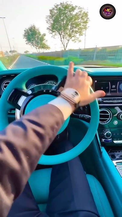 एका चप्पलीने रोल्स रॉयसला दिली ओळख Shorts Marathi Trending Youtube