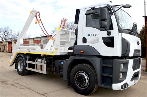 ПО ПРОЕКТ ОБЩИНА ВЪЛЧИ ДОЛ ЗАКУПИ КАМИОН ЗА ТРАНСПОРТИРАНЕ НА КОМПОСТ