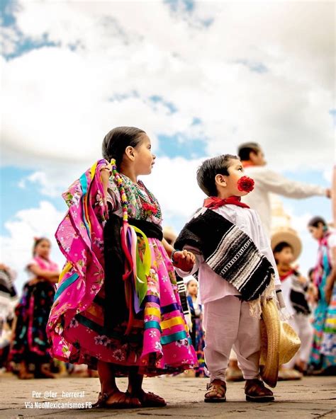 Pequeños Mixtecos 💗 ¡feliz Martes Mexican Art Women Womens Top
