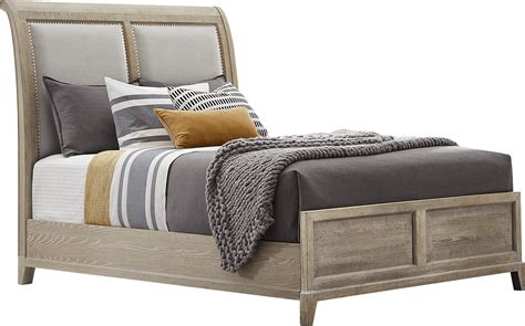Cindy Crawford Home Kailey Park Light Oak 3 Pc Queen Sleigh Bed