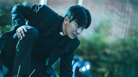 The Fiery Priest Action Crime Comedy Tv Series Nonton Semua Episode