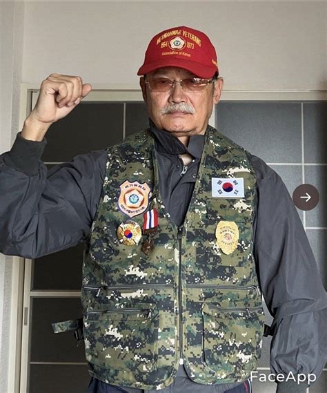 한국군 경찰관 코스프레 하던 일본인 근황 인스티즈 Instiz 이슈 카테고리