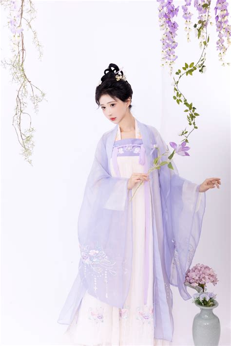 예술 그림 언어 Zizhu Tiaoqi Luosheng과 함께하는 작은 Susu V PH