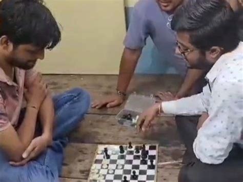 Enthusiasm Shown In Playing Ludo Chess Game लूडो शतरंज के गेम खेलने