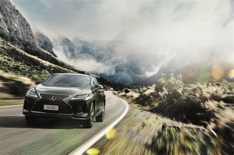 Lexus Rx รุ่นปรับปรุงใหม่ Unbounded Pleasureสุนทรียภาพที่ไร้ขีดจำกัด” แจ่มขึ้นกับสีใหม่