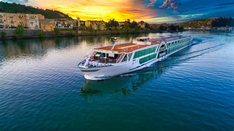 The Best Luxury River Cruises In France Float Down The Seine Or The
