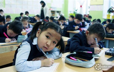 Сурагчдын анги дэвших болон улсын шалгалтыг цуцаллаа