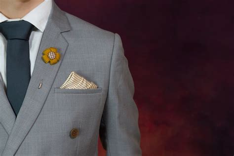 What Side Should You Wear Your Lapel Pin Left Or Right ShunVogue
